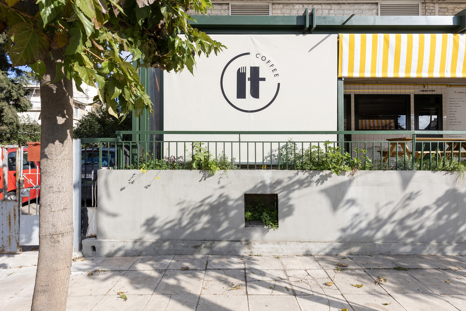 IT Coffee & Food by StudioMateriality Blooms in Halandri’s Urban Garden