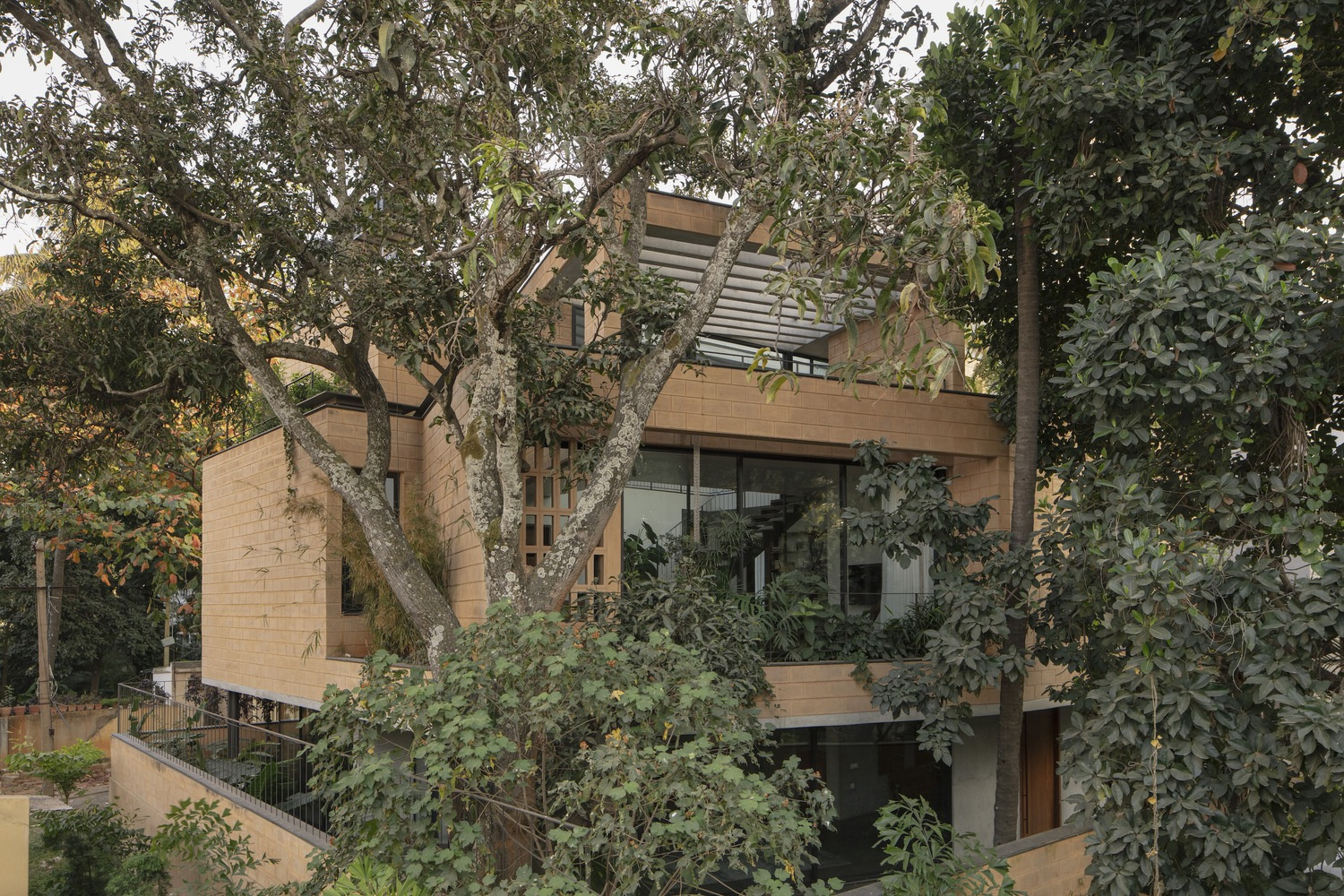 Collective Projects’ Debris Block House Stands As Landmark Example of ...